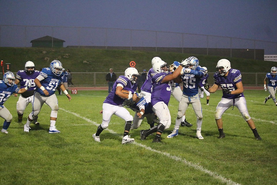 South County football teams gather for annual jamboree - Soledad Bee ...